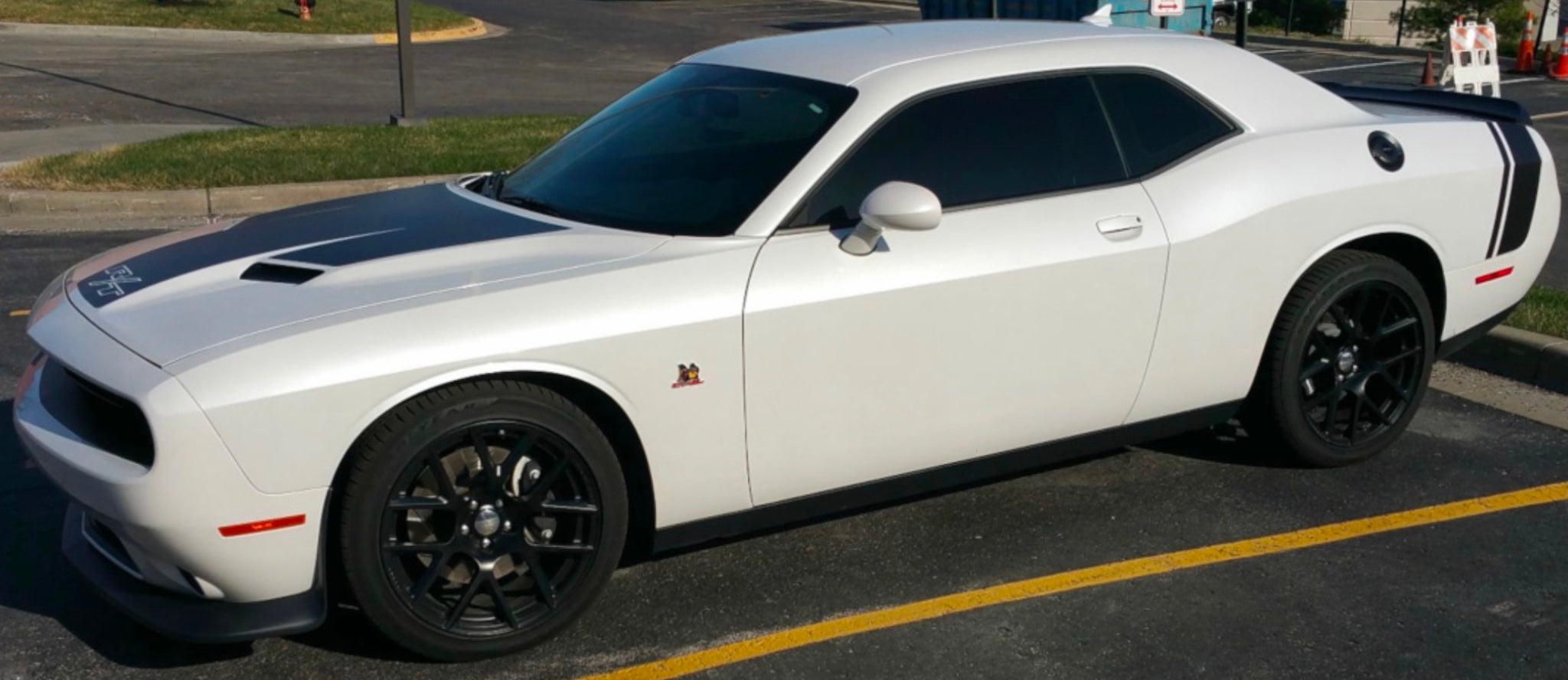 Dodge PWD Ivory Tri-Coat Pearl Basecoat Clearcoat Quart Complete Paint ...
